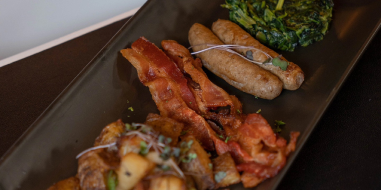 Menu – Sips & Tips