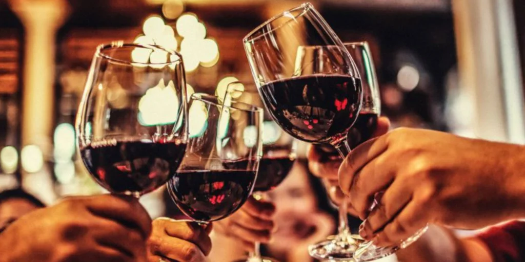 Menu – Sips & Tips